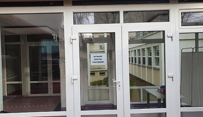 DSP Suceava a distribuit 1.450 de doze de vaccin anti-COVID - Radio TOP ...